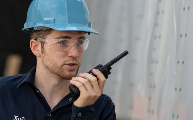 Business & Commercial Two Way Radios - Motorola Solutions