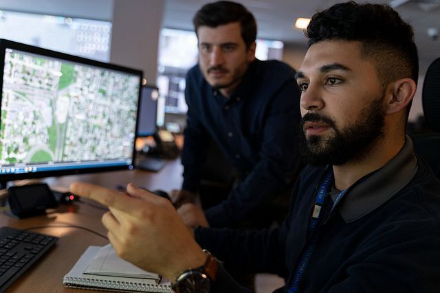 Common Operating Picture - CommandCenter Aware - Motorola Solutions ...