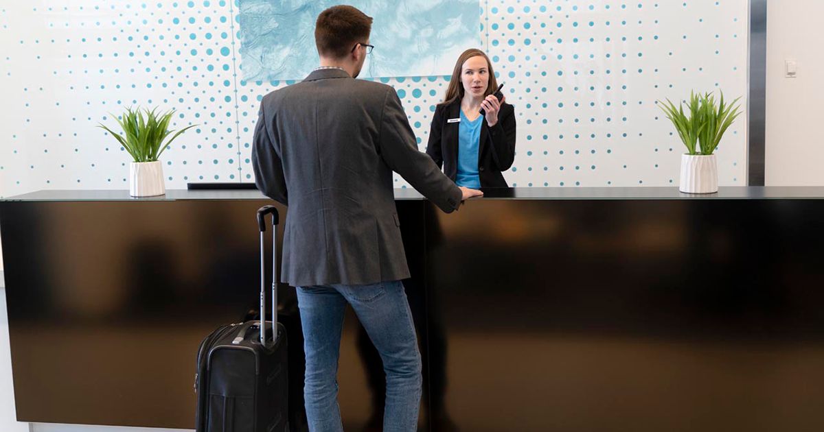 Hospitality Communications Solutions - Motorola Solutions