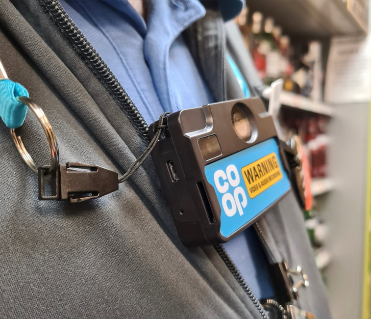 Body-worn cameras for commercial business - Motorola Solutions